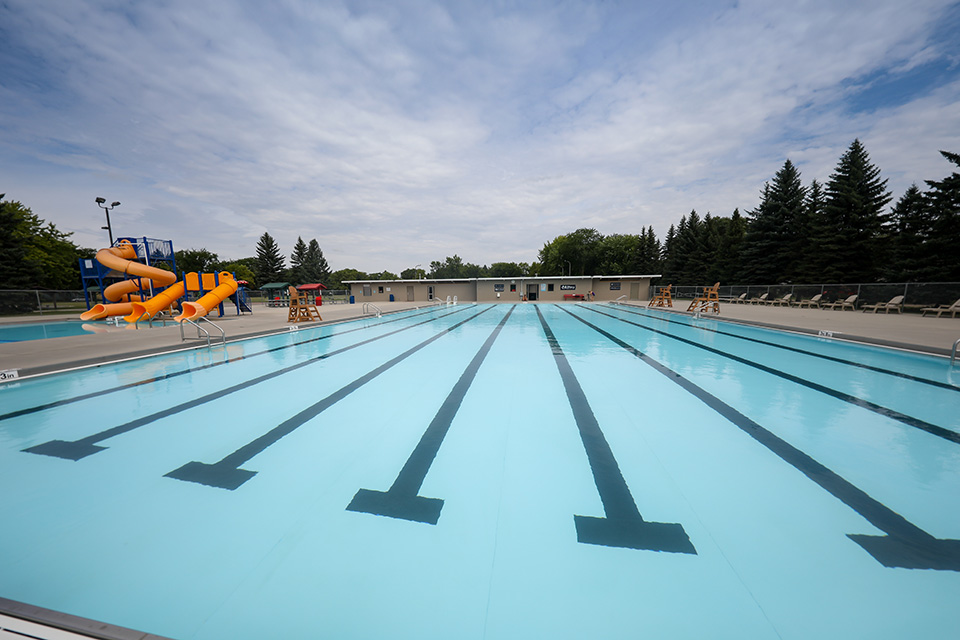 elks-pool-001 - Grand Forks Park District